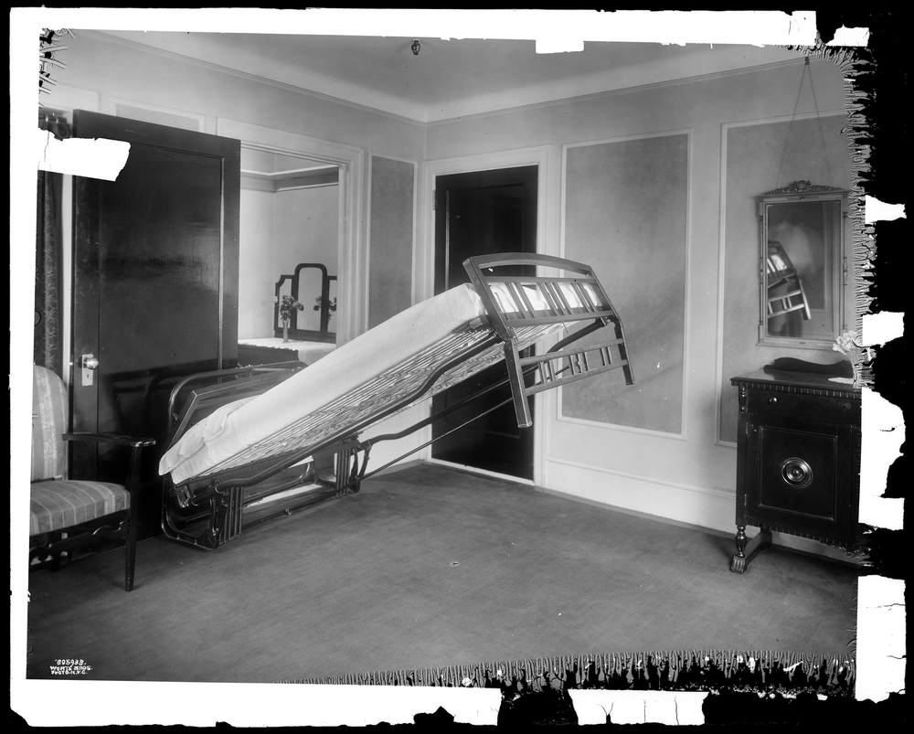 Can A Murphy Bed Kill You in a Freak Accident? | Lori beds